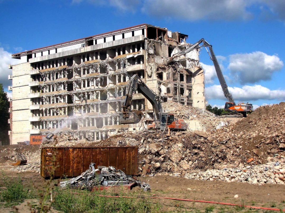 Démolition immeuble en Ile de France - AVMO Demolition